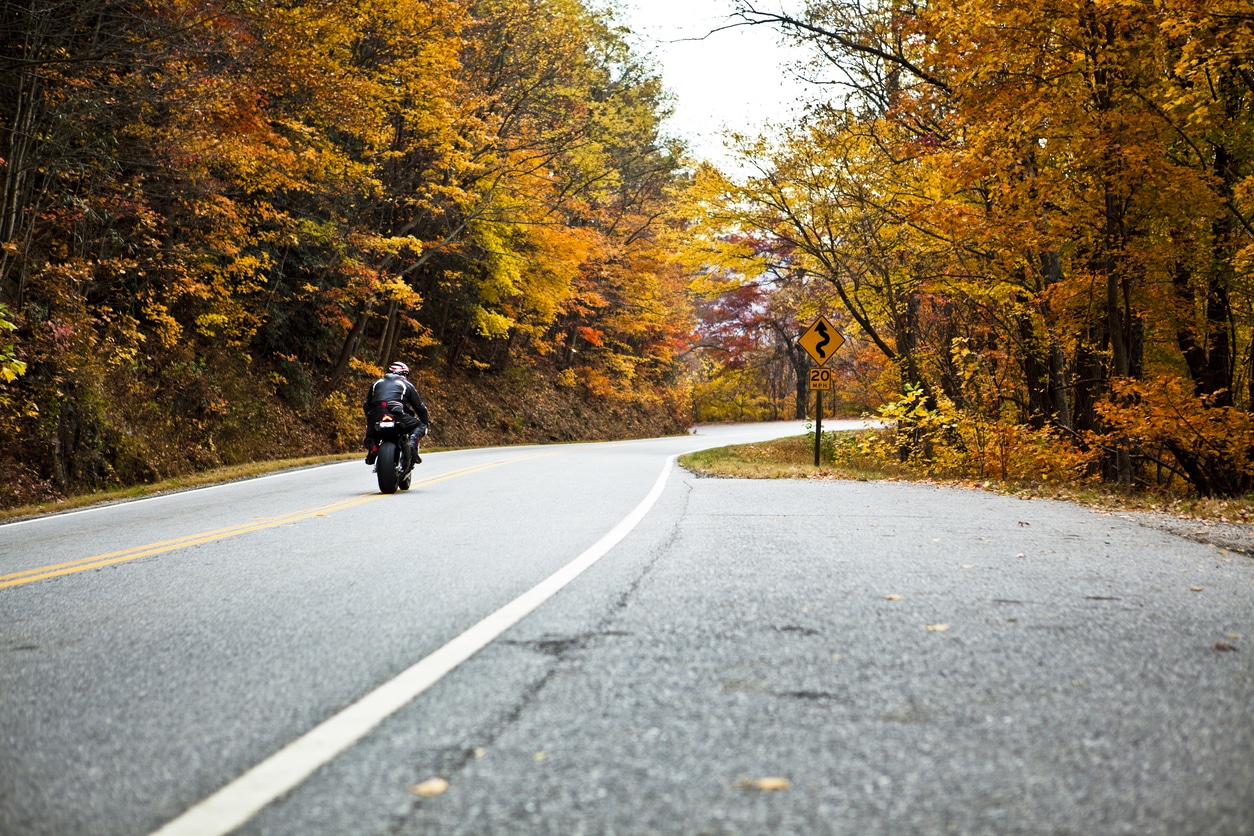 Best Fall Colorado Motorcycle Rides for Leaf Peeping